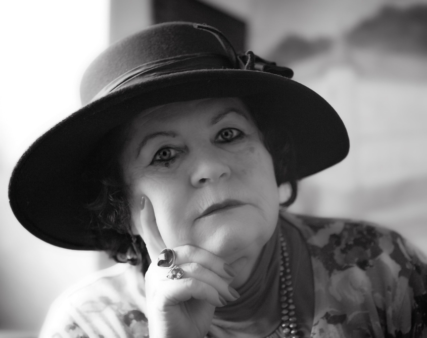 Chùm thơ Rodica Marian (Rumani)