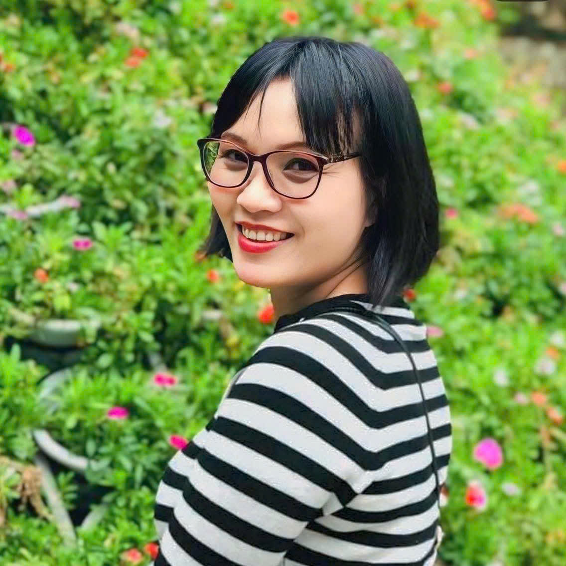 Dòng sông và giấc mơ mái ấm - Chùm thơ Lương Lan