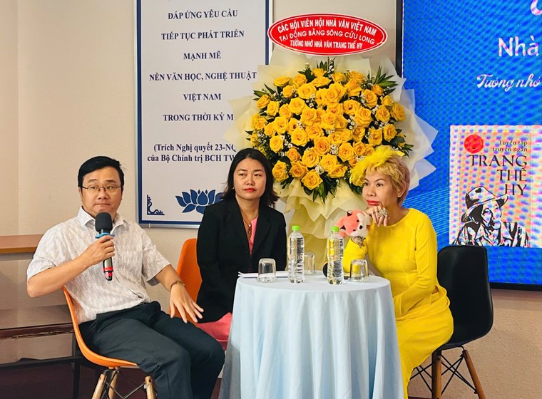 Nhà văn Trang Thế Hy người thành đạt muộn trong văn chương